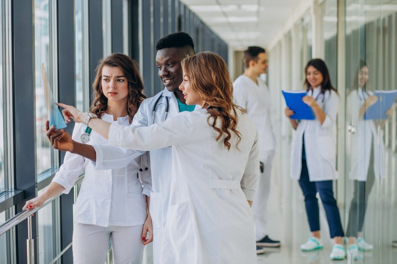 Preparación del MIR: Una alternativa con Doctor en USA
